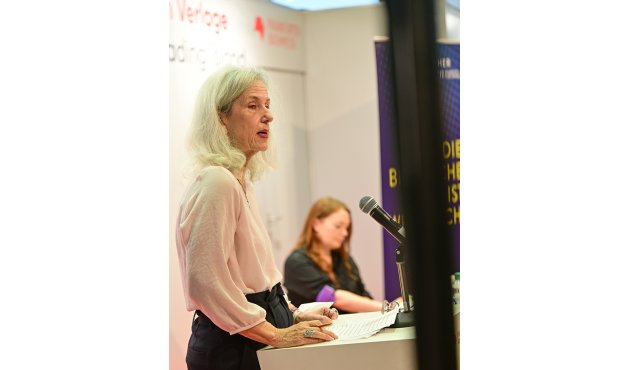„Zoë Beck ist eine Bücherfrau in potenzierter Form“