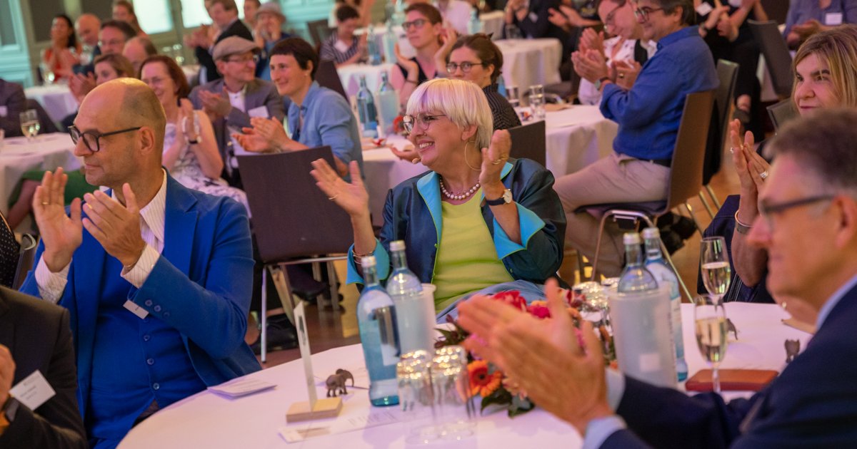 Fraktion Die Linke für Verdopplung der Fördersumme