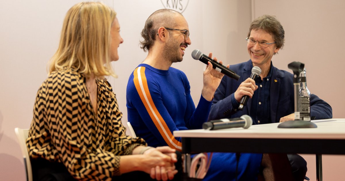 Ein Buch wie ein Hexenkessel