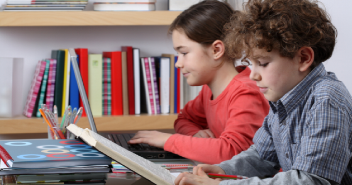 Ernst Klett stellt erste KI für Leseförderung vor